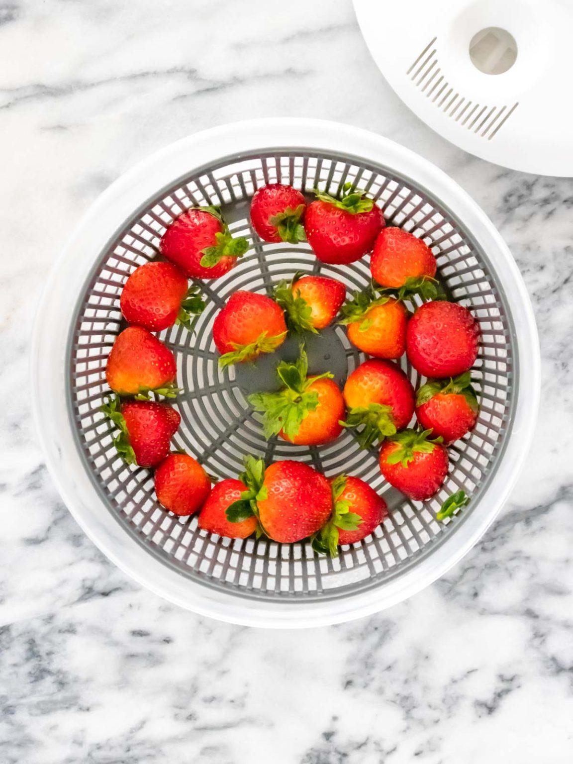 Como Lavar Morangos Para Higienizar Corretamente | Plantte